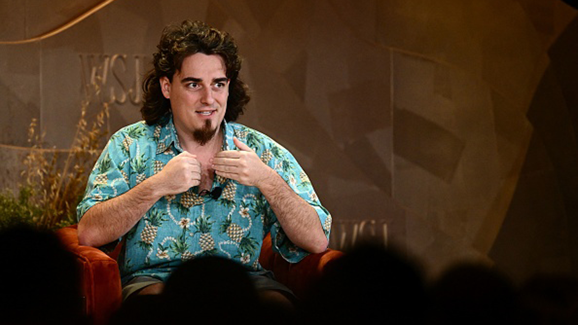 Anduril’s Luckey Warns of ‘No Mercy’ After Suing Startup Launched by ...