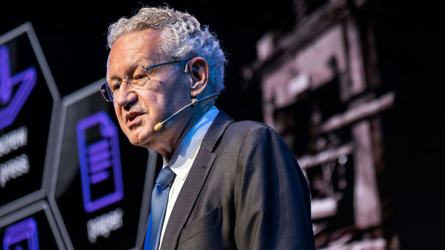 Synopsys CEO Sees Downsides in Tech’s ‘Deglobalization’ — The Information